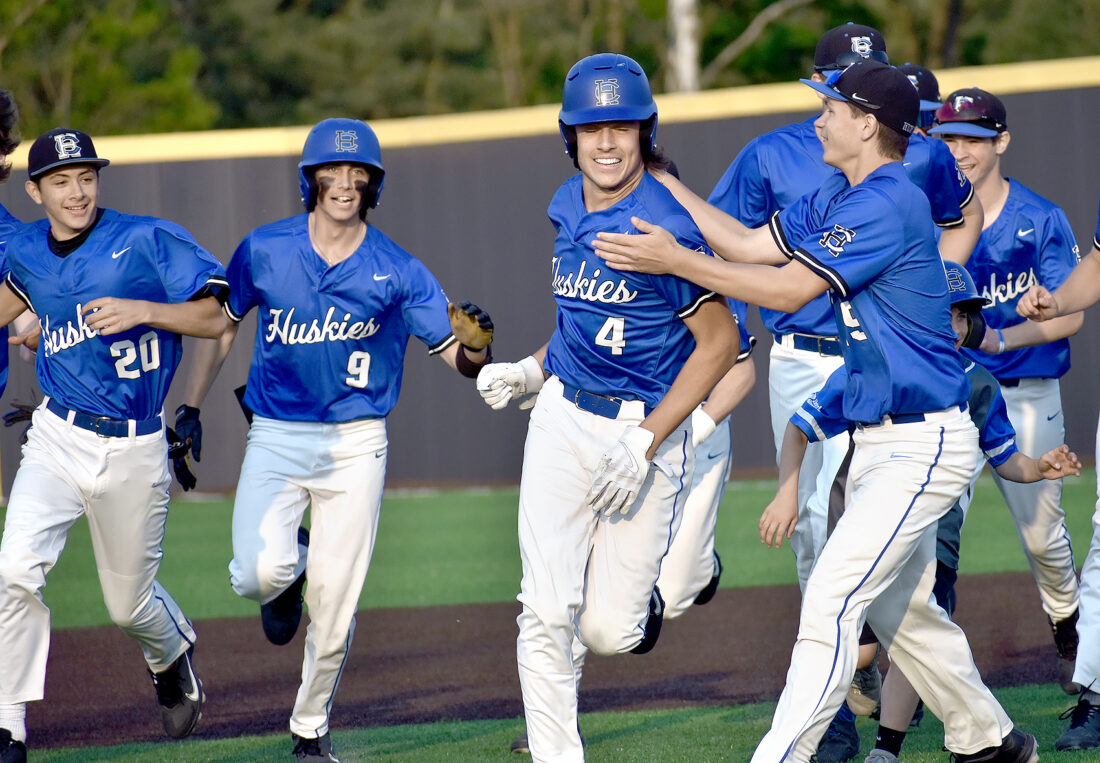 Huskies walk-it-off to win thrilling sectional co-final | News, Sports ...